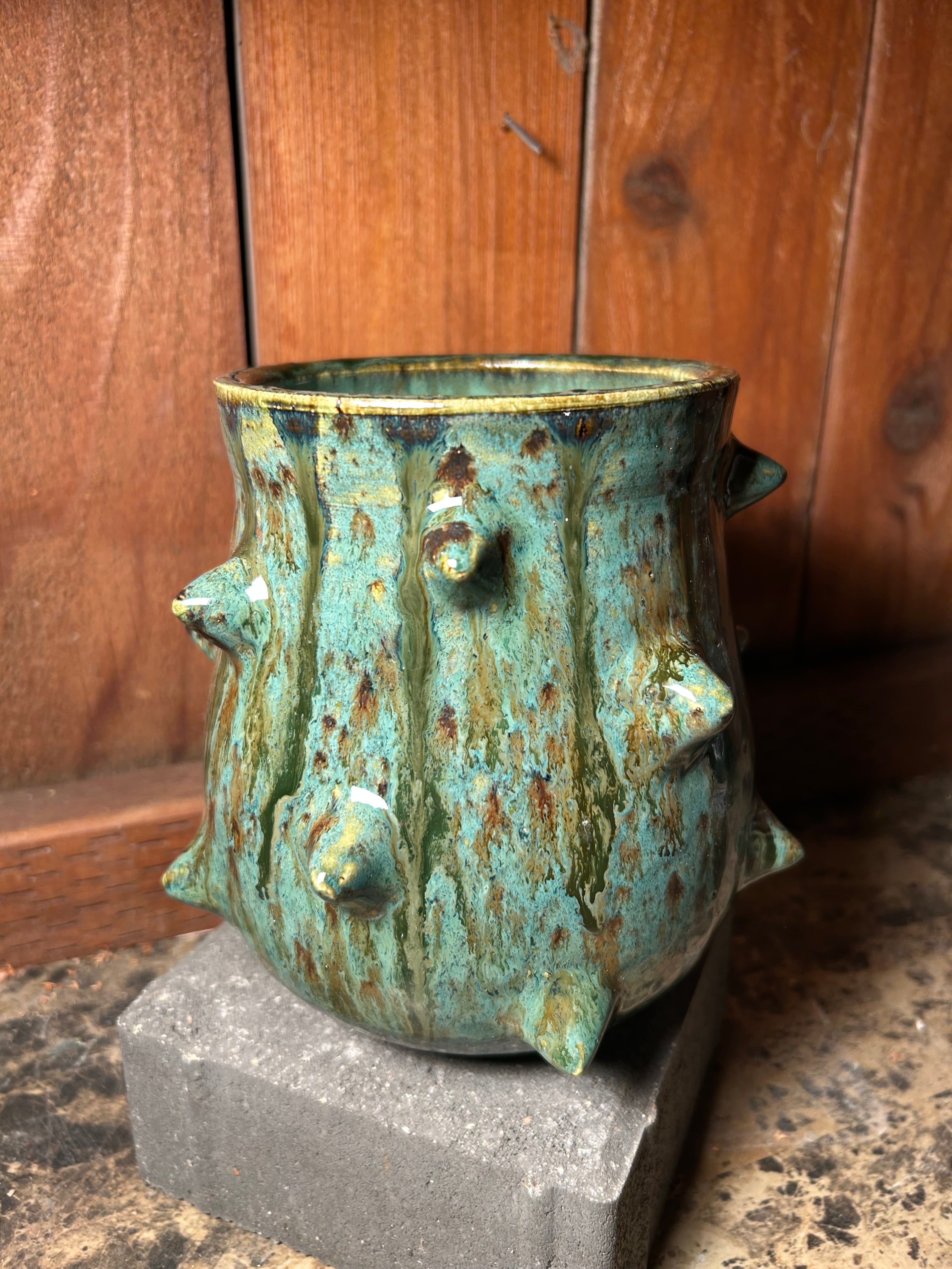 Melting Vase - Large and Spiky – Mudd's Abyss